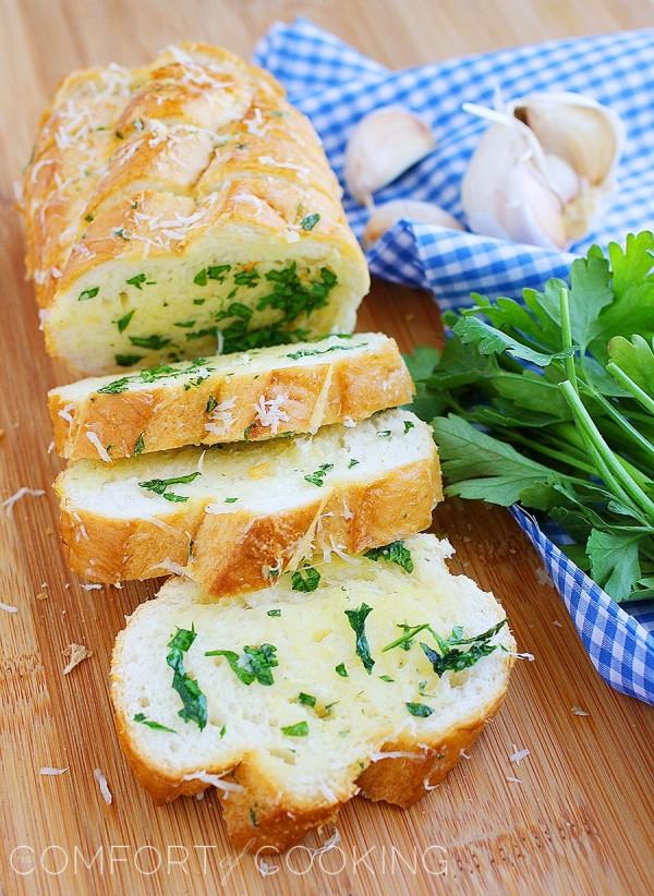 Parmesan Herb Garlic Bread - The Comfort of Cooking