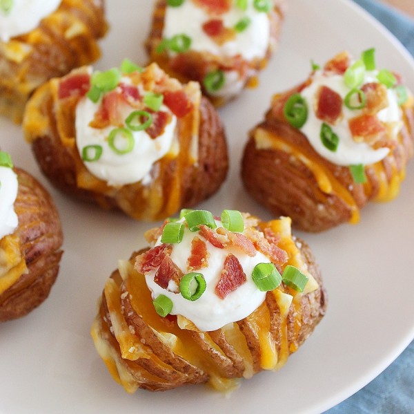 Crispy Loaded Hasselback Potato Bites - The Comfort of Cooking