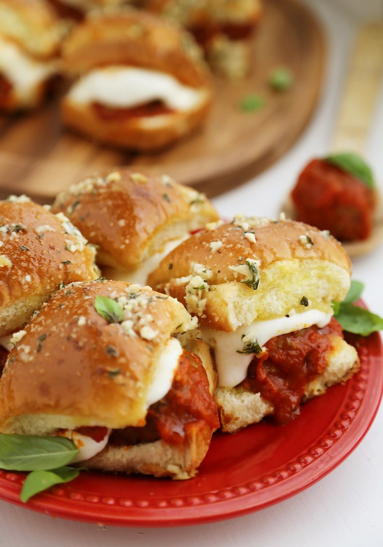 Cheesy Garlic Bread Meatball Sliders - The Comfort of Cooking
